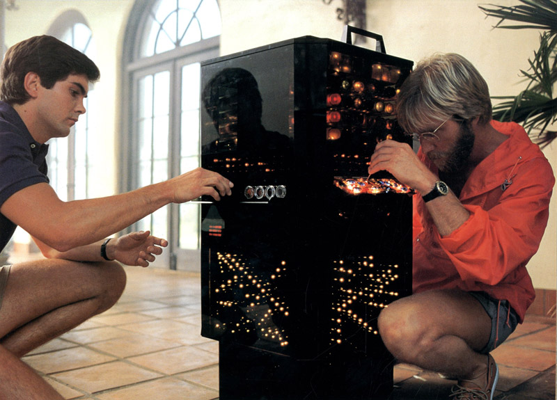 Stills from Cocoon - Ron Howard (1985) - page #1