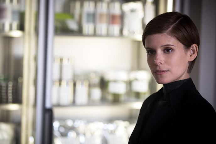 Stills from Morgan - Luke Scott (2016) - page #1