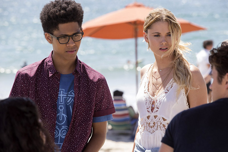 Stills from Runaways - (2017) - page #1